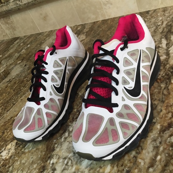 Nike | Shoes | Womens Nike Air Max Running Shoe | Poshmark
